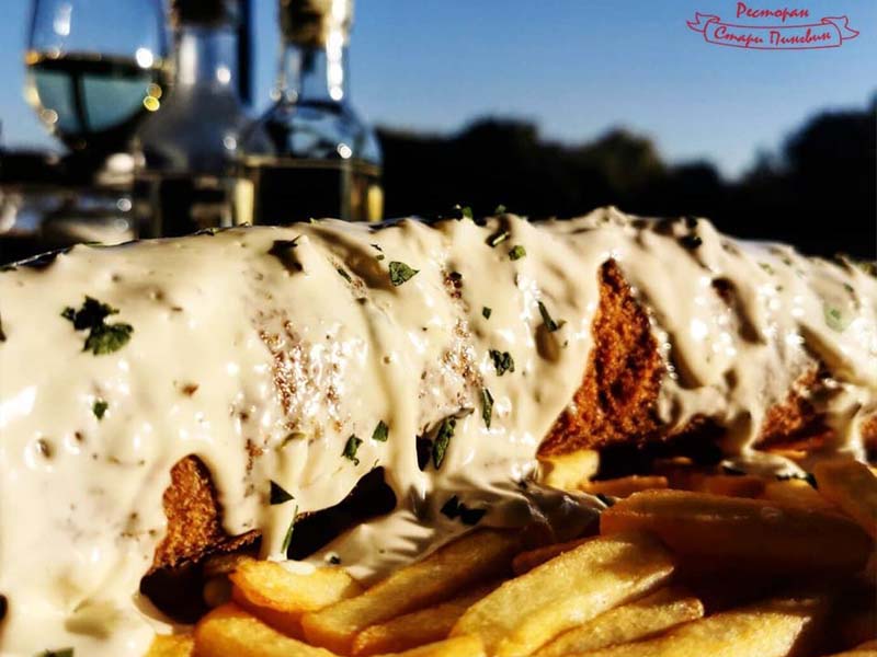 Stari Pingvin | Stari Pingvin Novi Beograd, Savski Kej BB, Blok 70.